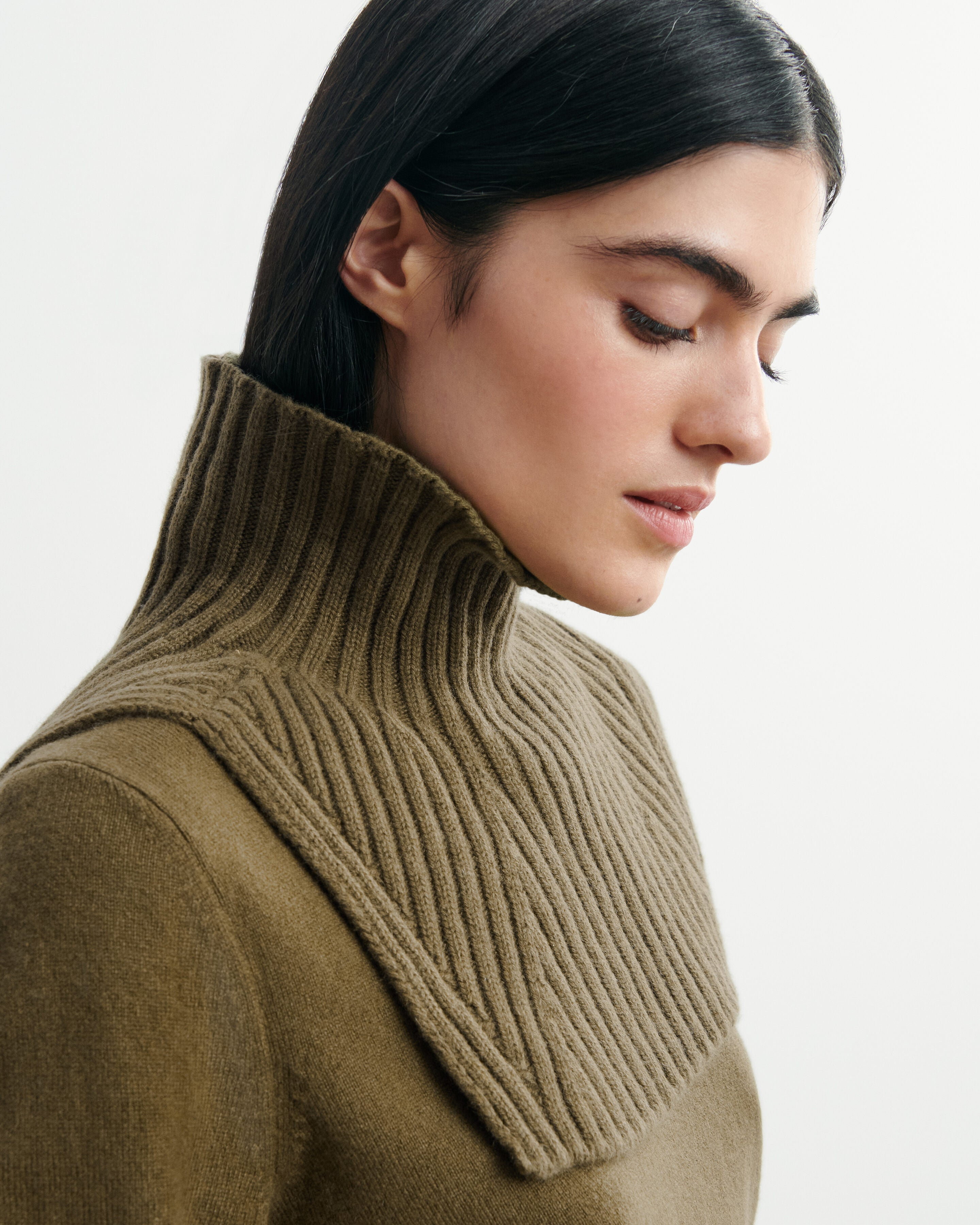 Cropped ribbed bib in Cashmere Mix bronze | Eric Bompard